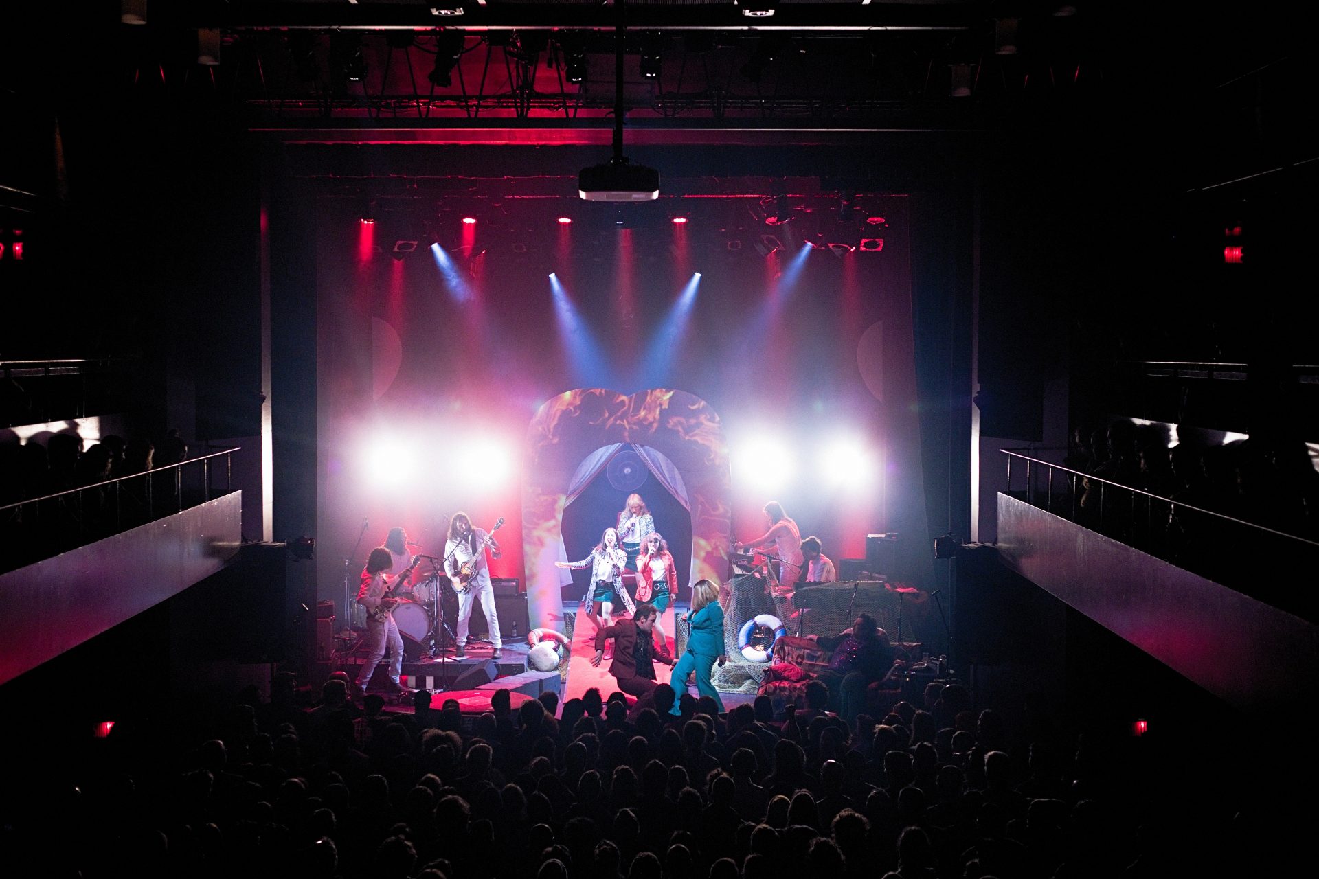 Opéra rock plus grand que nature | Journal Le Soir