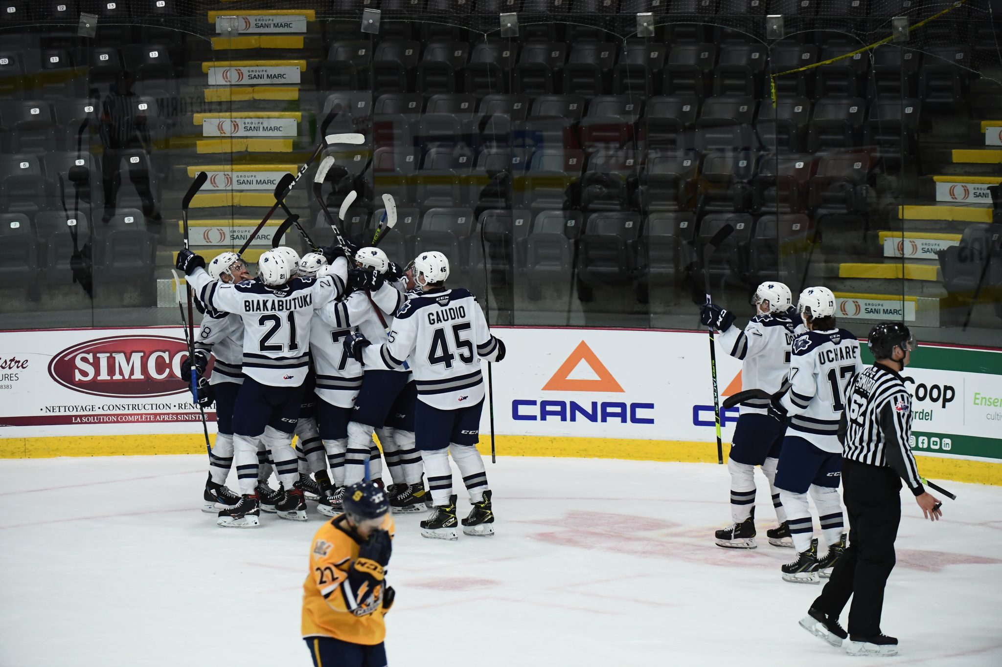 Deux en deux dans la bulle de Victoriaville | Journal Le Soir