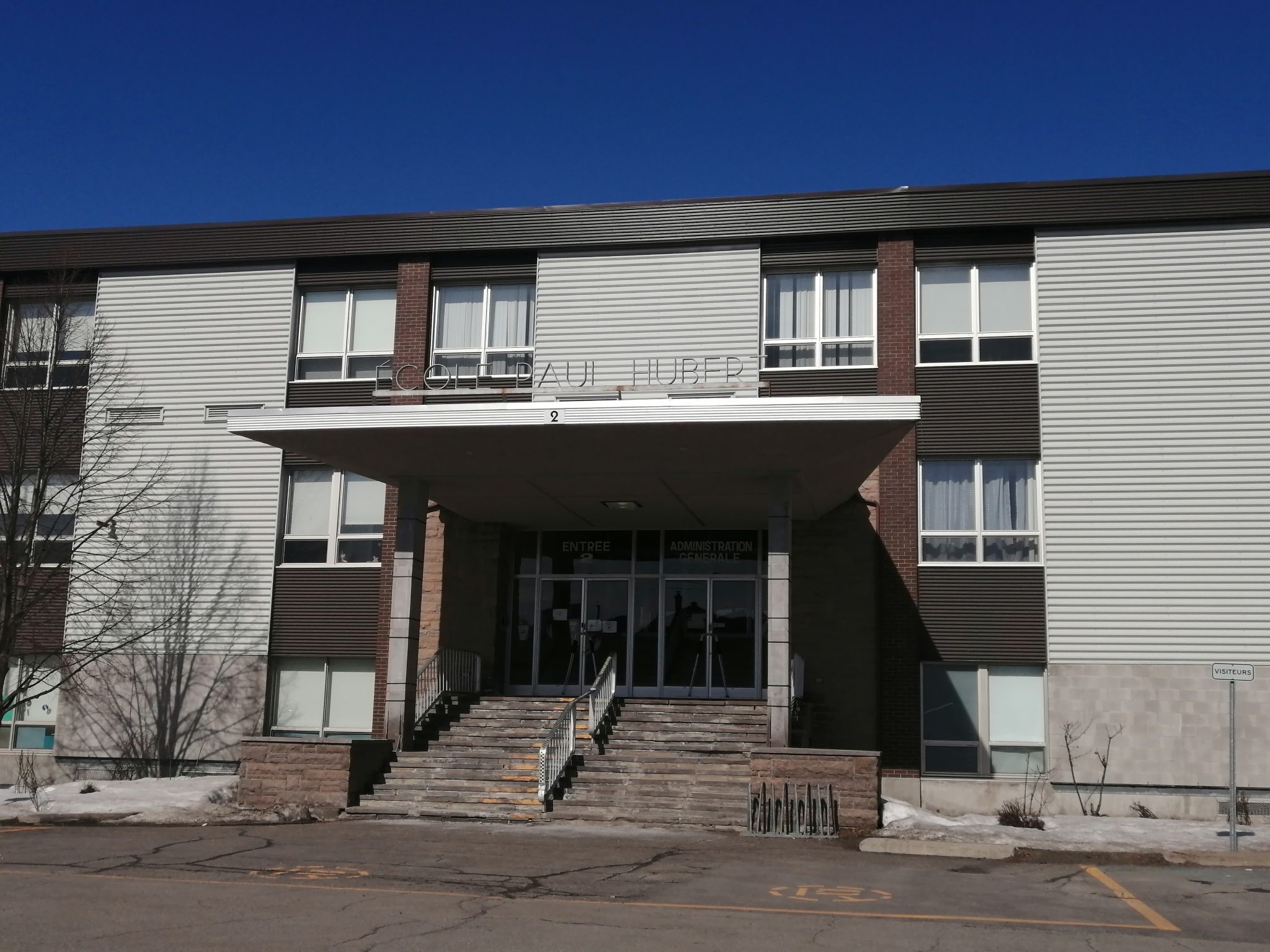 La direction de l’école Paul-Hubert tente de rassurer les parents ...