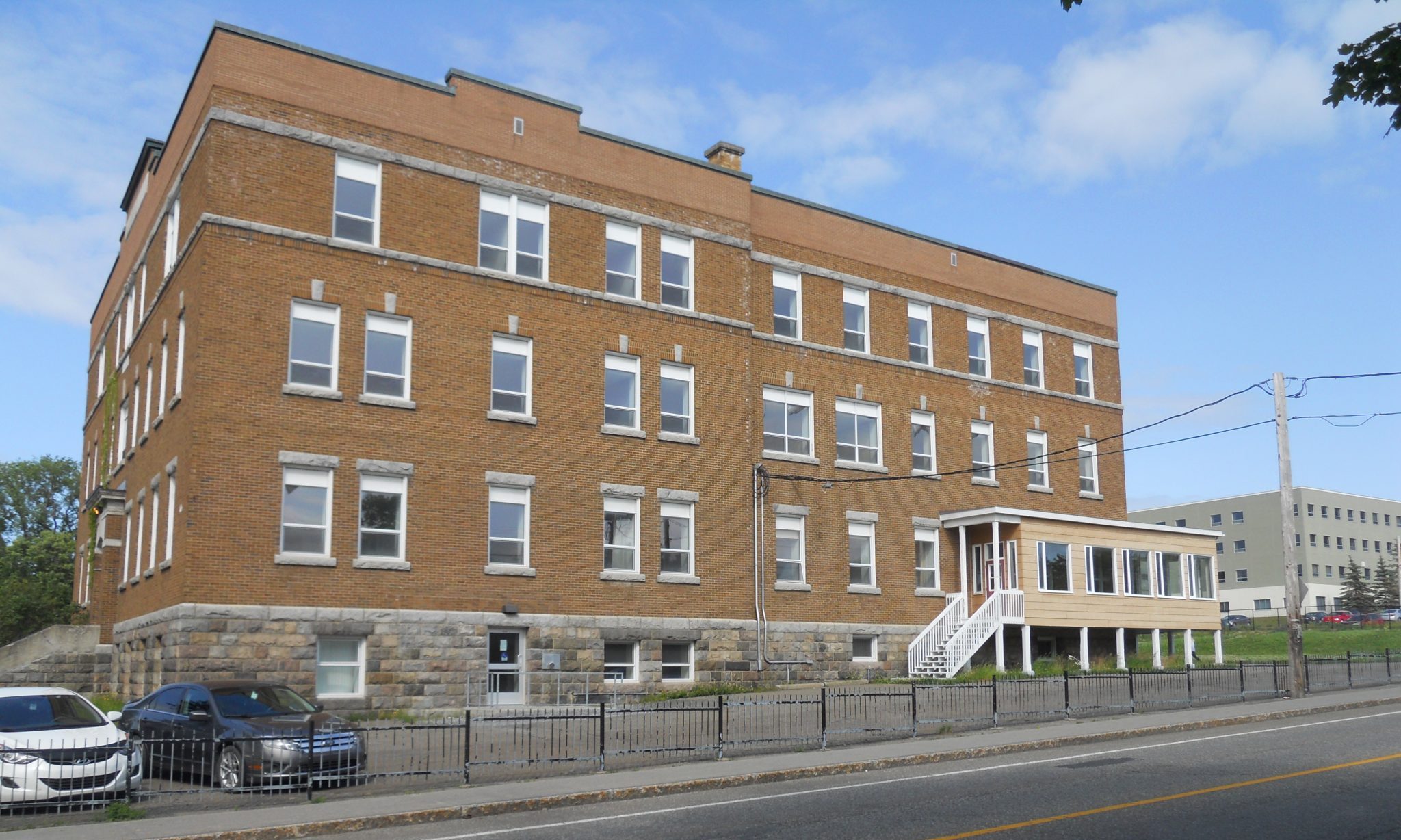 Incendie maîtrisé à la Résidence Lionel-Roy de Rimouski | Journal Le Soir