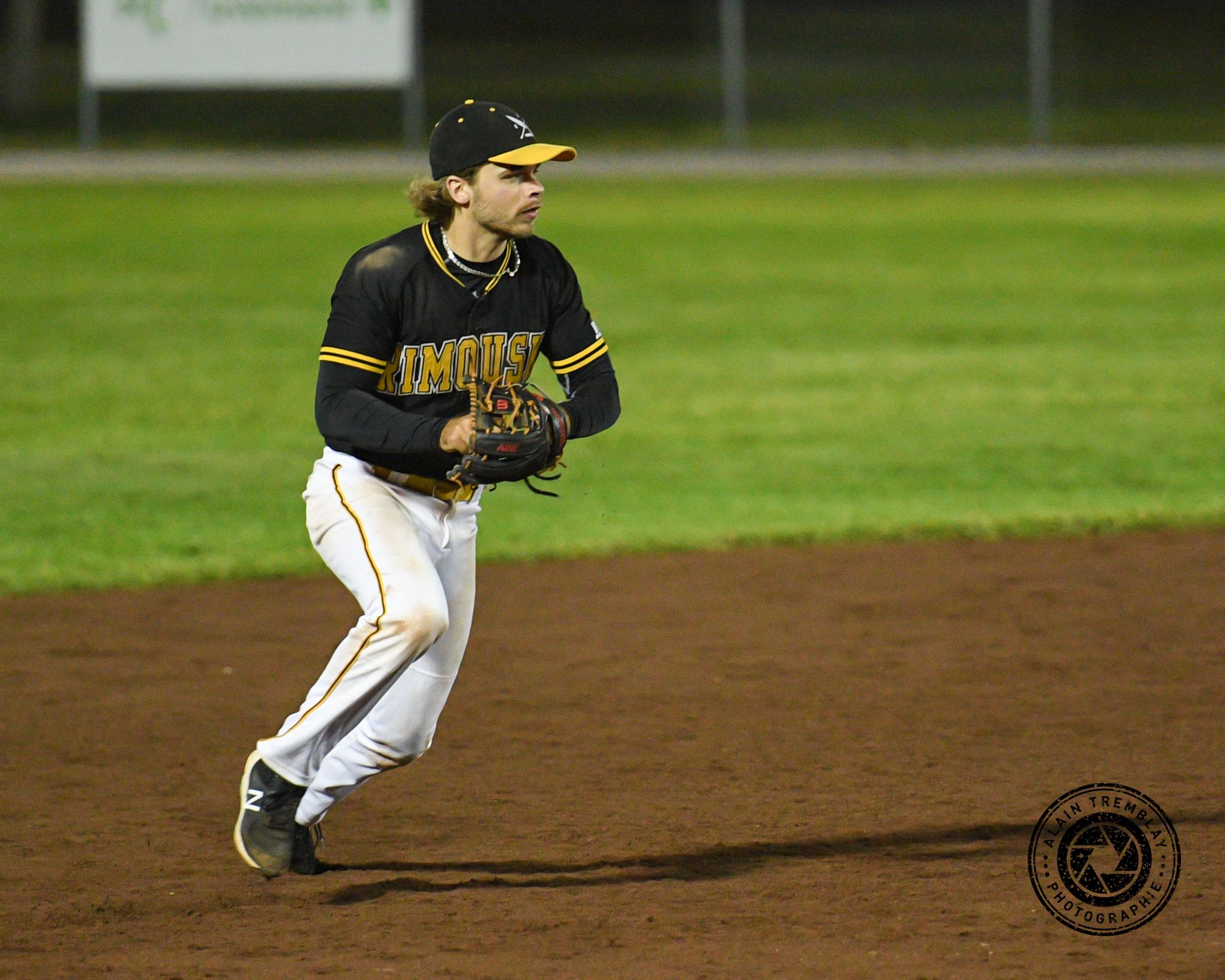 Le Shaker rejoint Grand-Sault en tête | Journal Le Soir