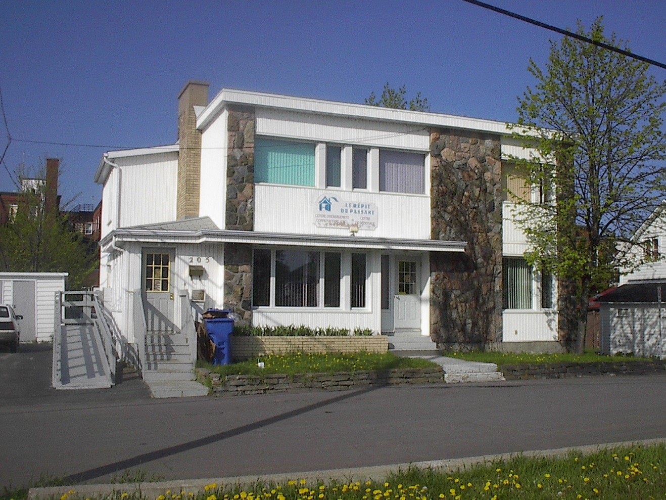L’arbre de vie donne son immeuble au Répit du Passant | Journal Le Soir