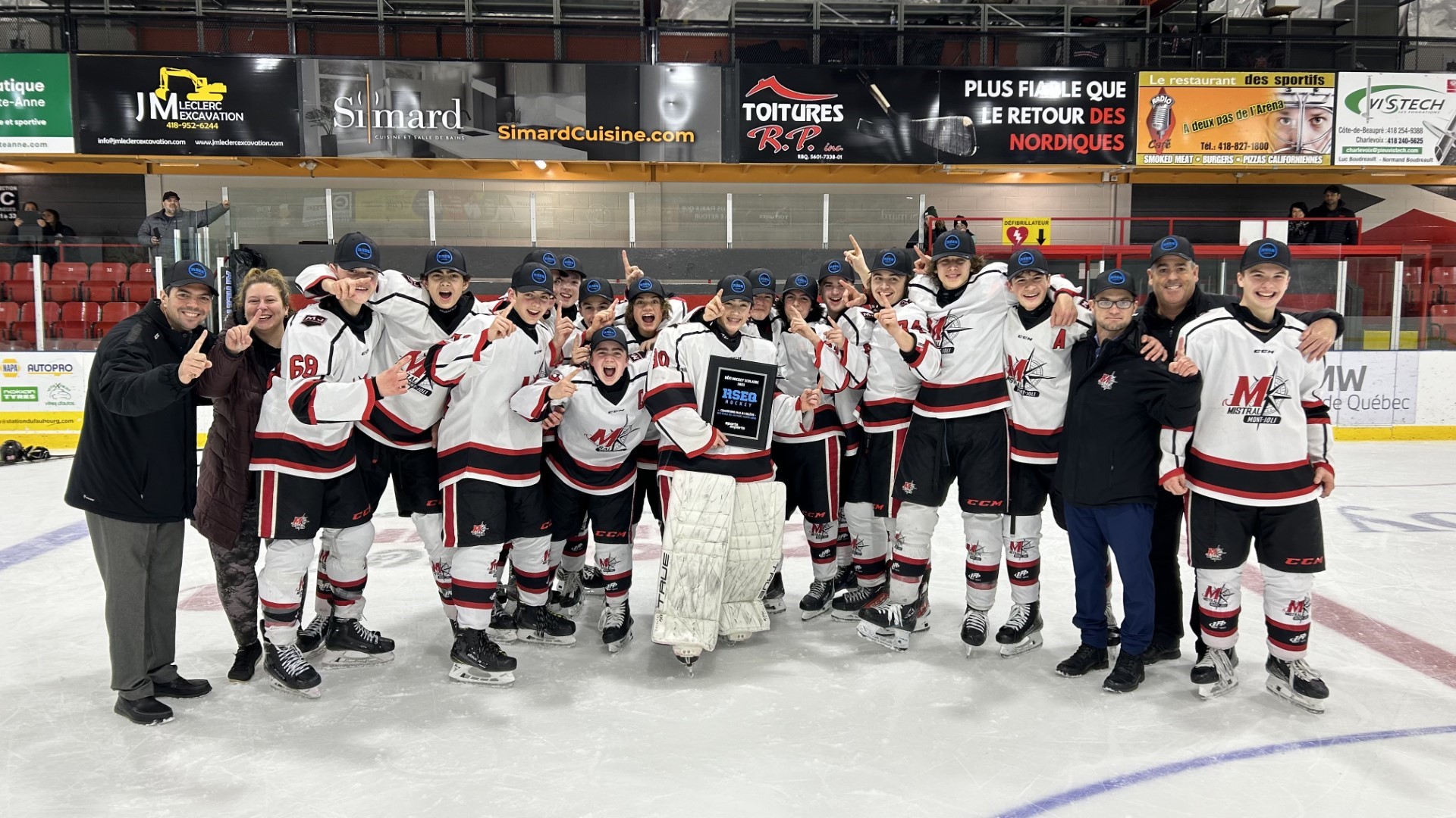 Le Mistral M15 D1 de Mont-Joli champion à Beaupré | Journal Le Soir