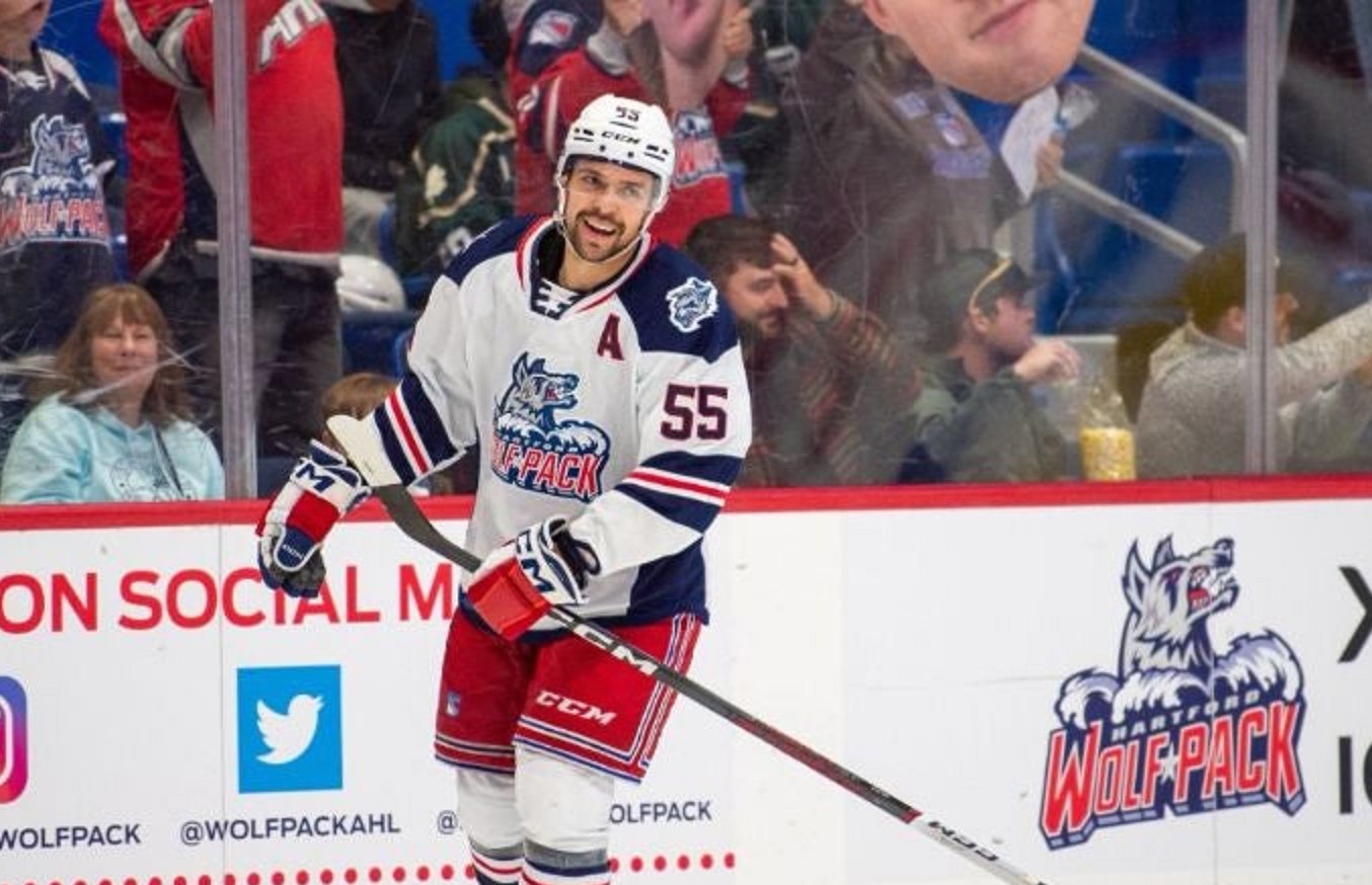 Alex Belzile connaît un très bon début de saison | Journal Le Soir