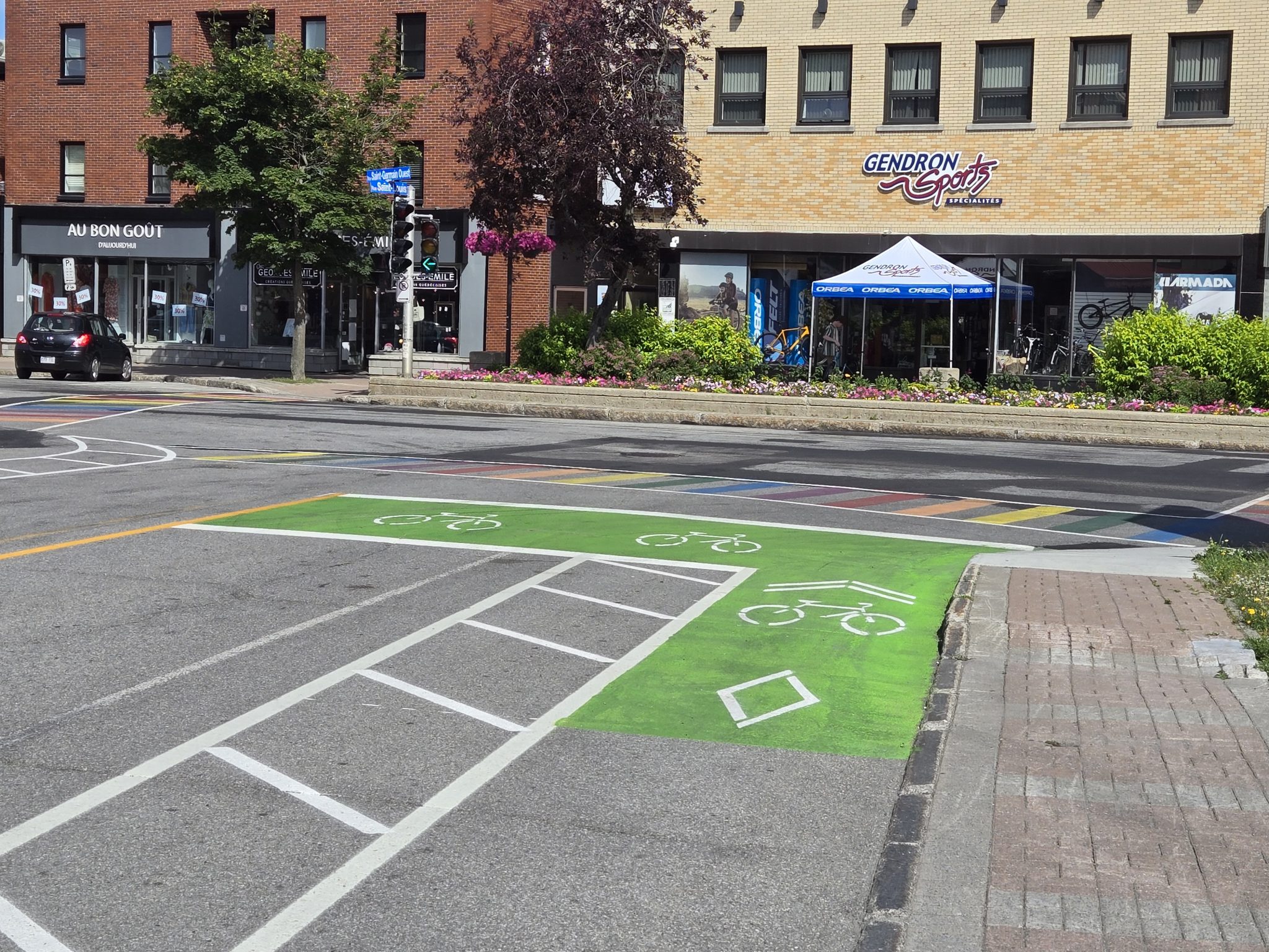 Pas de manque de stationnement au centre-ville selon le maire | Journal ...