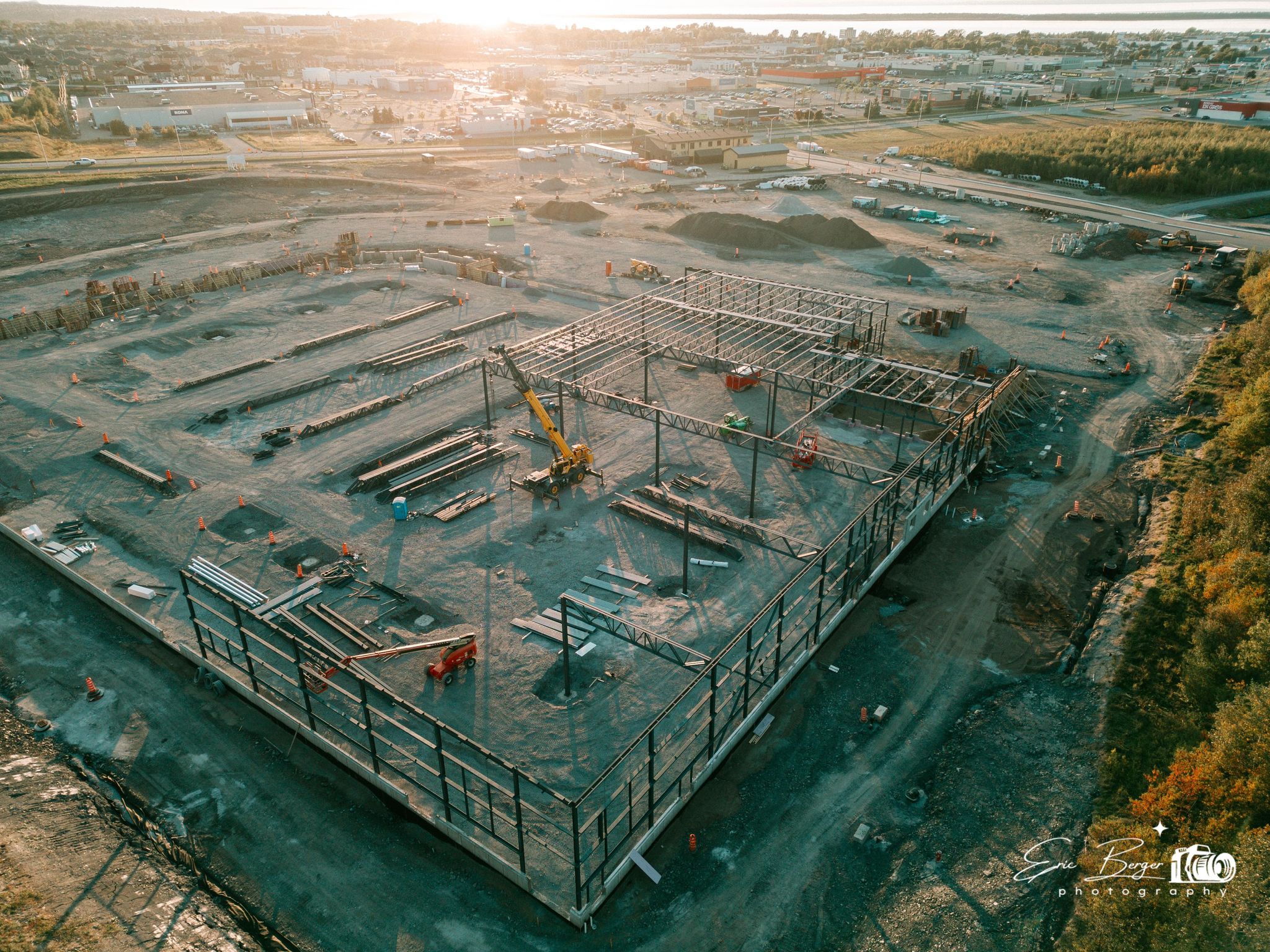 Costco Rimouski : les structures d’acier font leurs apparitions ...