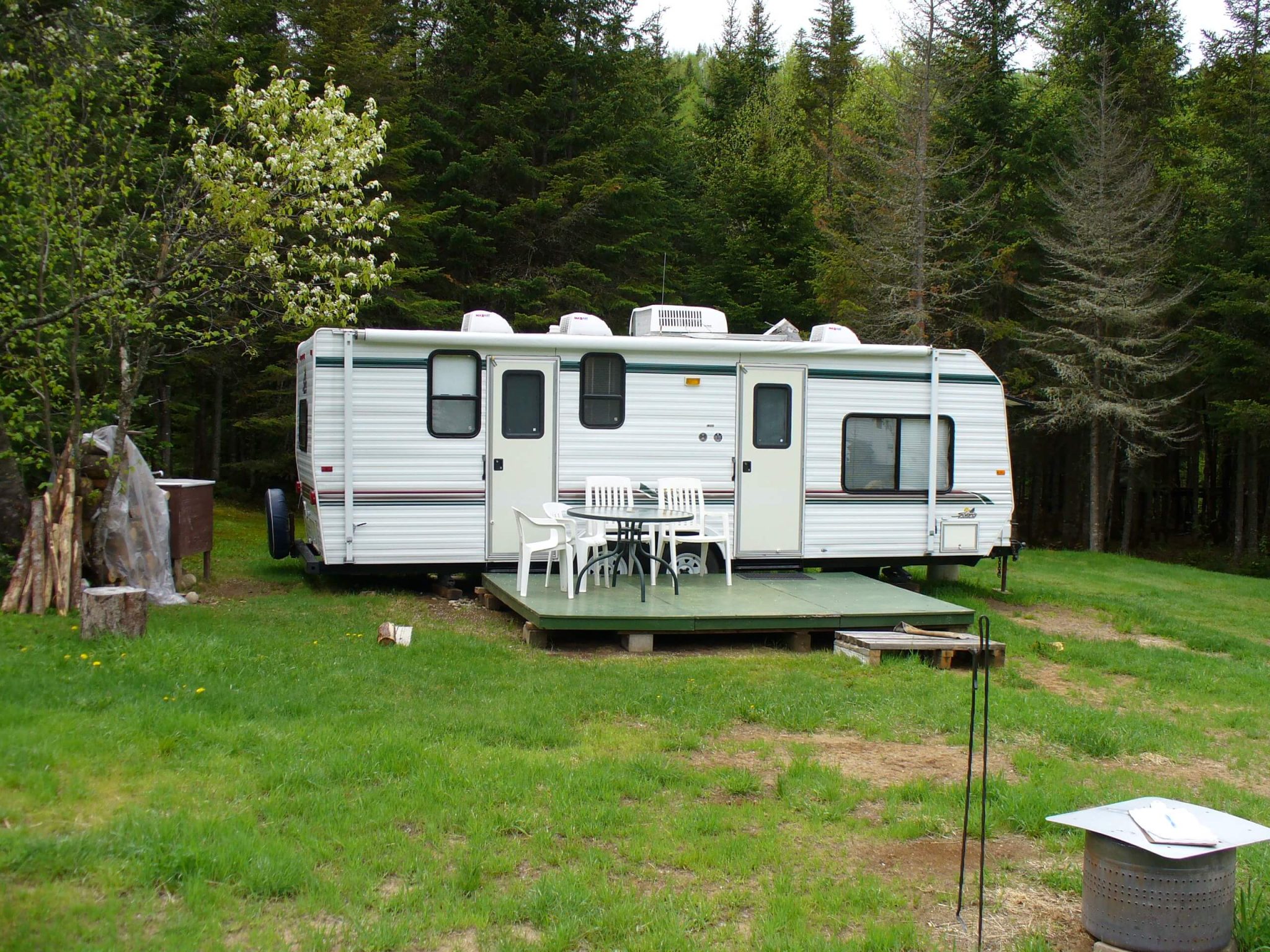 Zecs : Québec serre la vis aux campeurs | Journal Le Soir