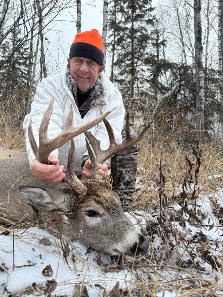 La chasse au cerf trophée de Mario Ross en Saskatchewan | Journal Le Soir